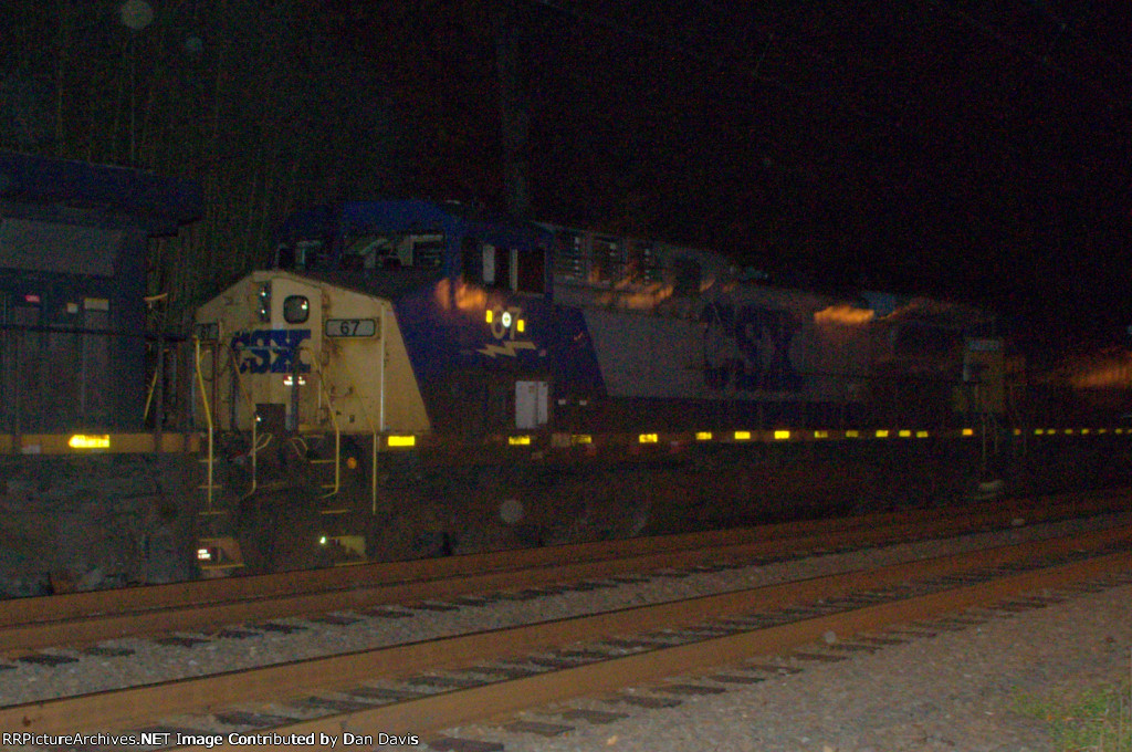 CSX AC44CW 67 trails on Q438-21